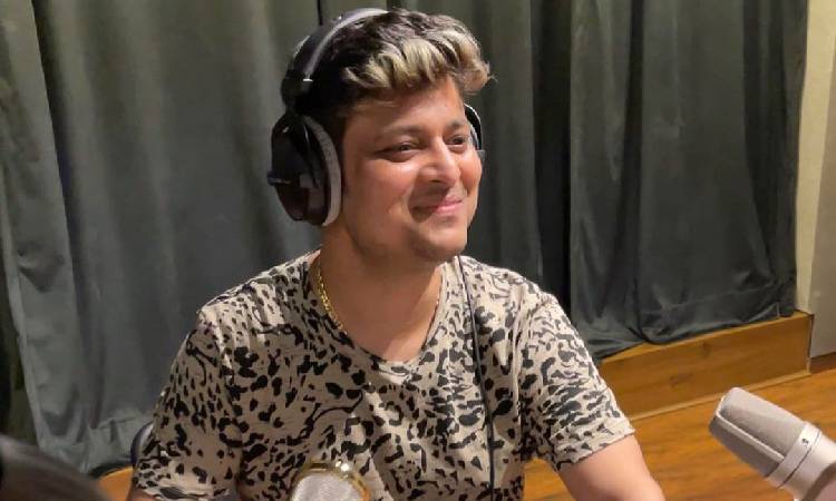 Book singer Aditya Dev for Live Shows at Best Prices